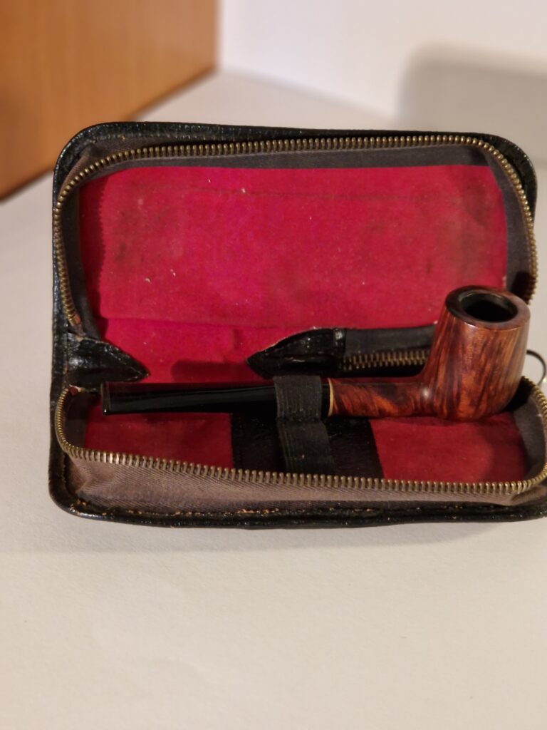 Nye piber, renoverede piber samt tilbehør til piberygning- kornett.dk